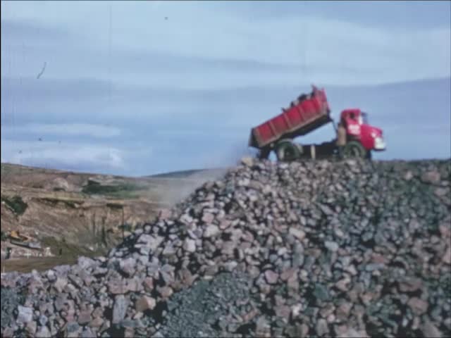 Full record for 'CONSTRUCTION OF BACKWATER DAM, the' (1612) - Moving ...