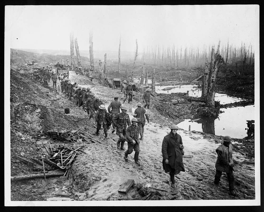 (24) C.1076 - Scene on the Somme Front - Photographers > Ernest Brooks ...