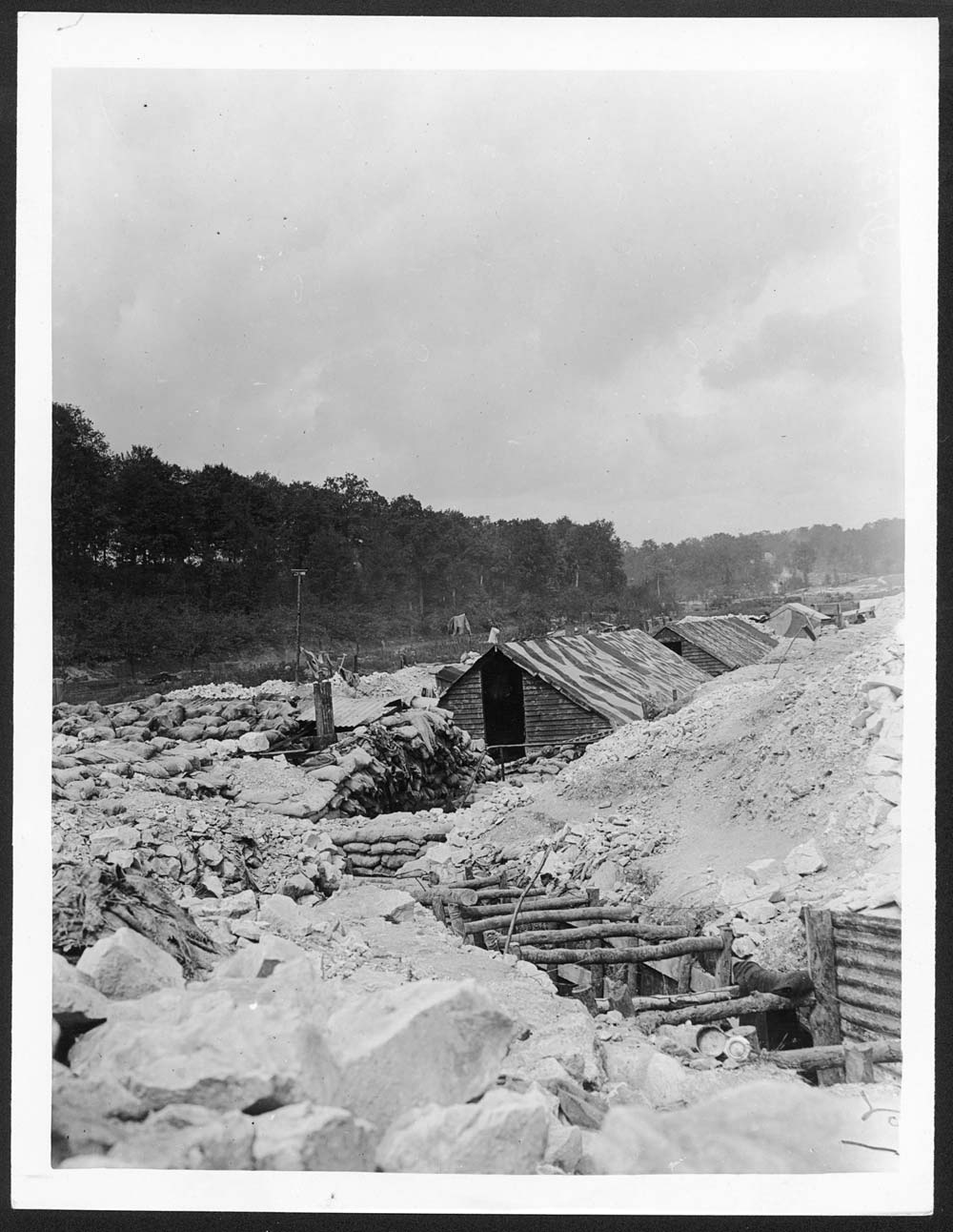 (139) D.1378 - View of an advanced R.E. depot - huts built in old ...