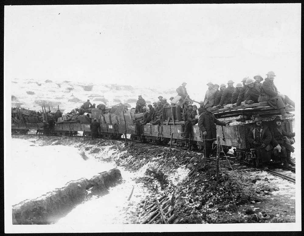 (49) X.32017 - Arriving at their destination - British Western Front ...